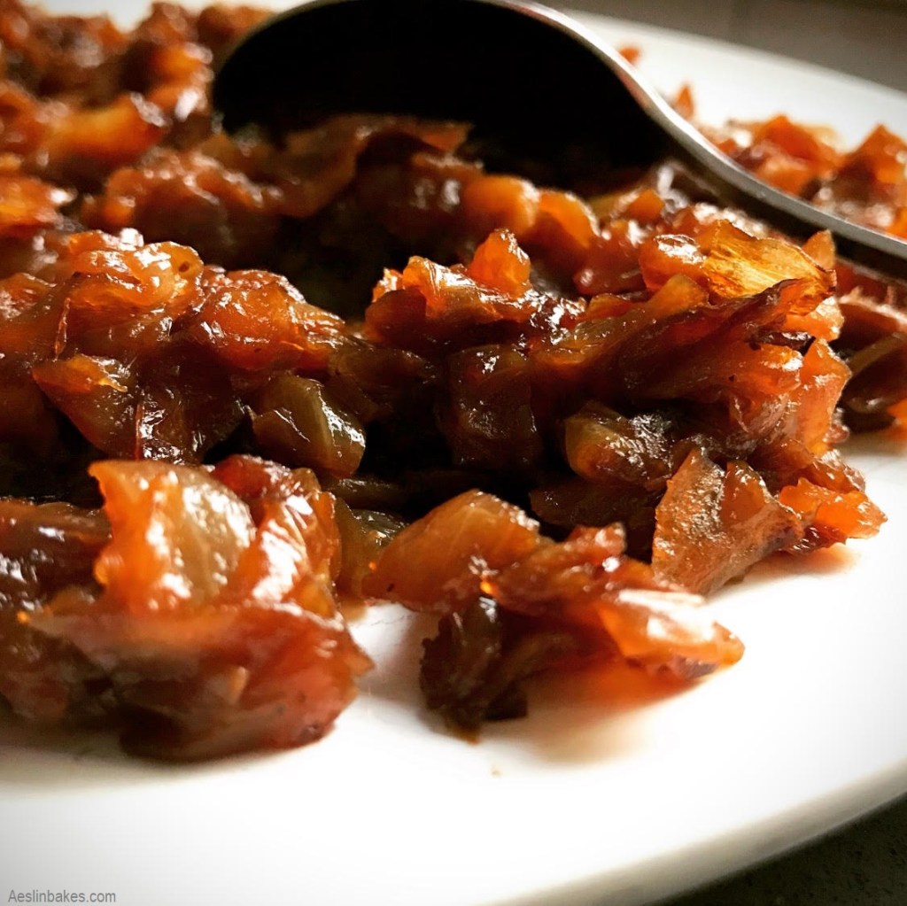Sweet & Sticky Caramelized Onions (The True Way to Caramelize Onions ...
