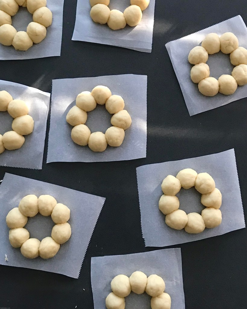 Easy Mochi Donuts - AeslinBakes